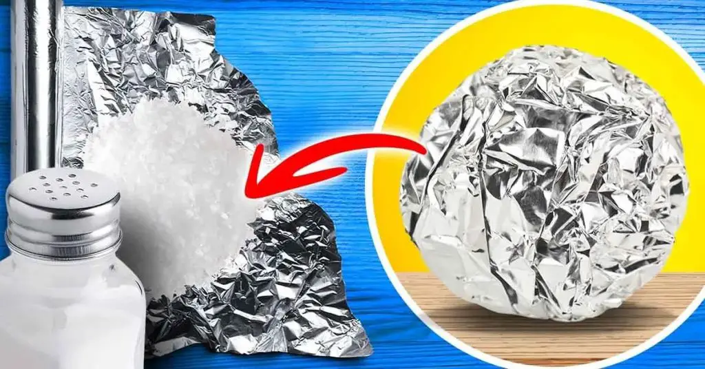 Papel de aluminio y sal: ¡la solución perfecta para un problema que ...
